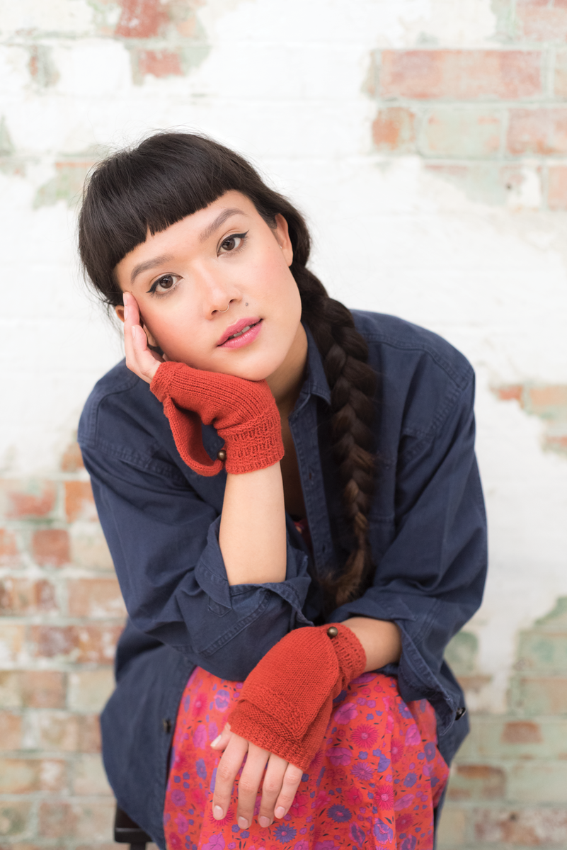 Overbury Mitts Pattern – Pom Pom Publishing